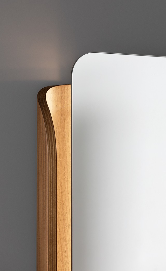 Framed mirror: Olos mirror | Bonaldo